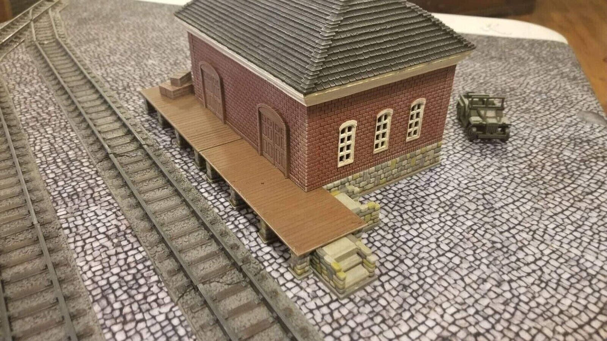 28mm Railway Station Clock Tower Model Train Station Building with Pla ...